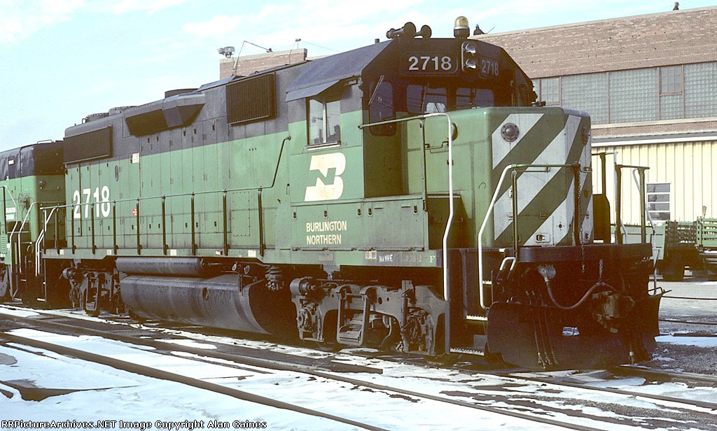 BN GP39-2 2718